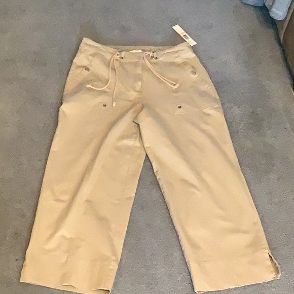 Jones Wear | Pants & Jumpsuits | Nwt Jones Wear Studios Capris | Poshmark